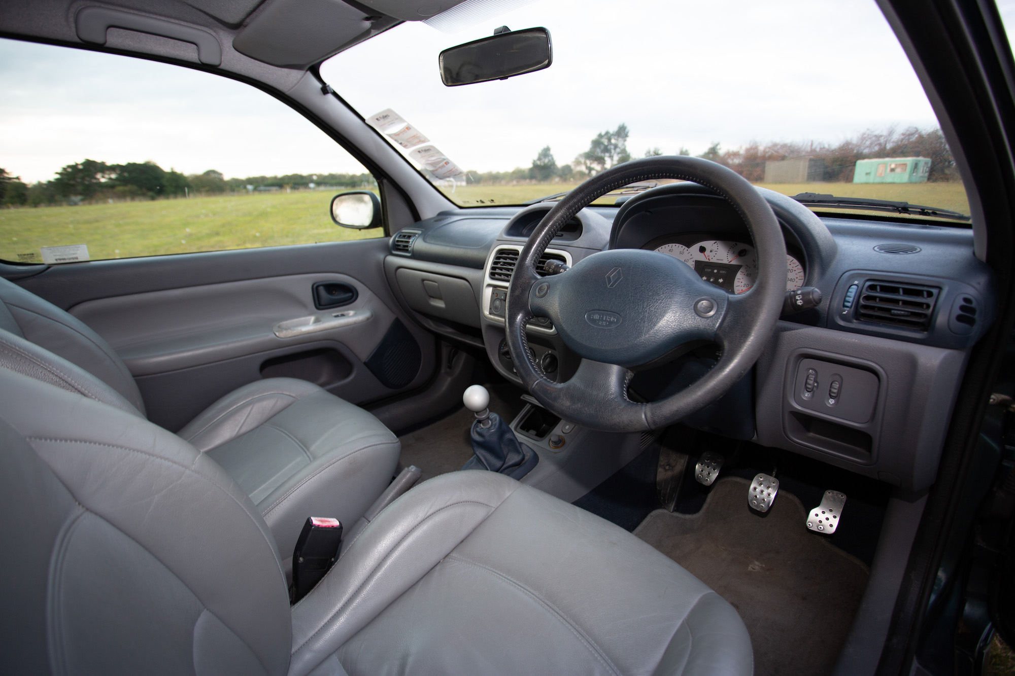 2001 RENAULTSPORT CLIO 172 EXCLUSIVE - 34,245 MILES for sale by auction ...