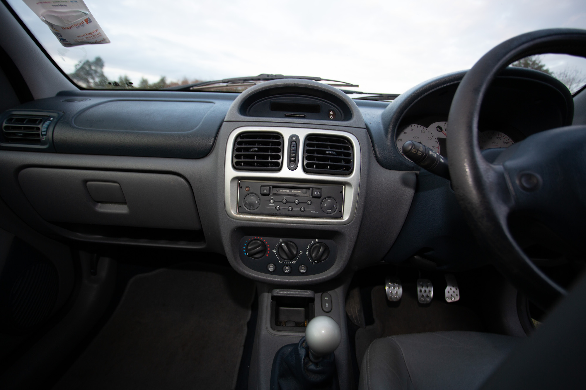 2001 RENAULTSPORT CLIO 172 EXCLUSIVE - 34,245 MILES for sale by auction ...