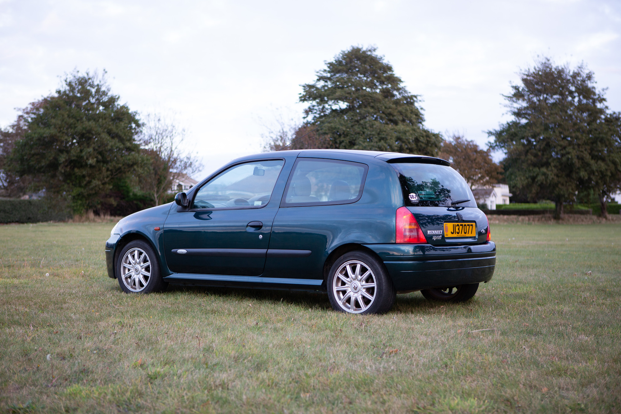 2001 RENAULTSPORT CLIO 172 EXCLUSIVE - 34,245 MILES for sale by auction ...