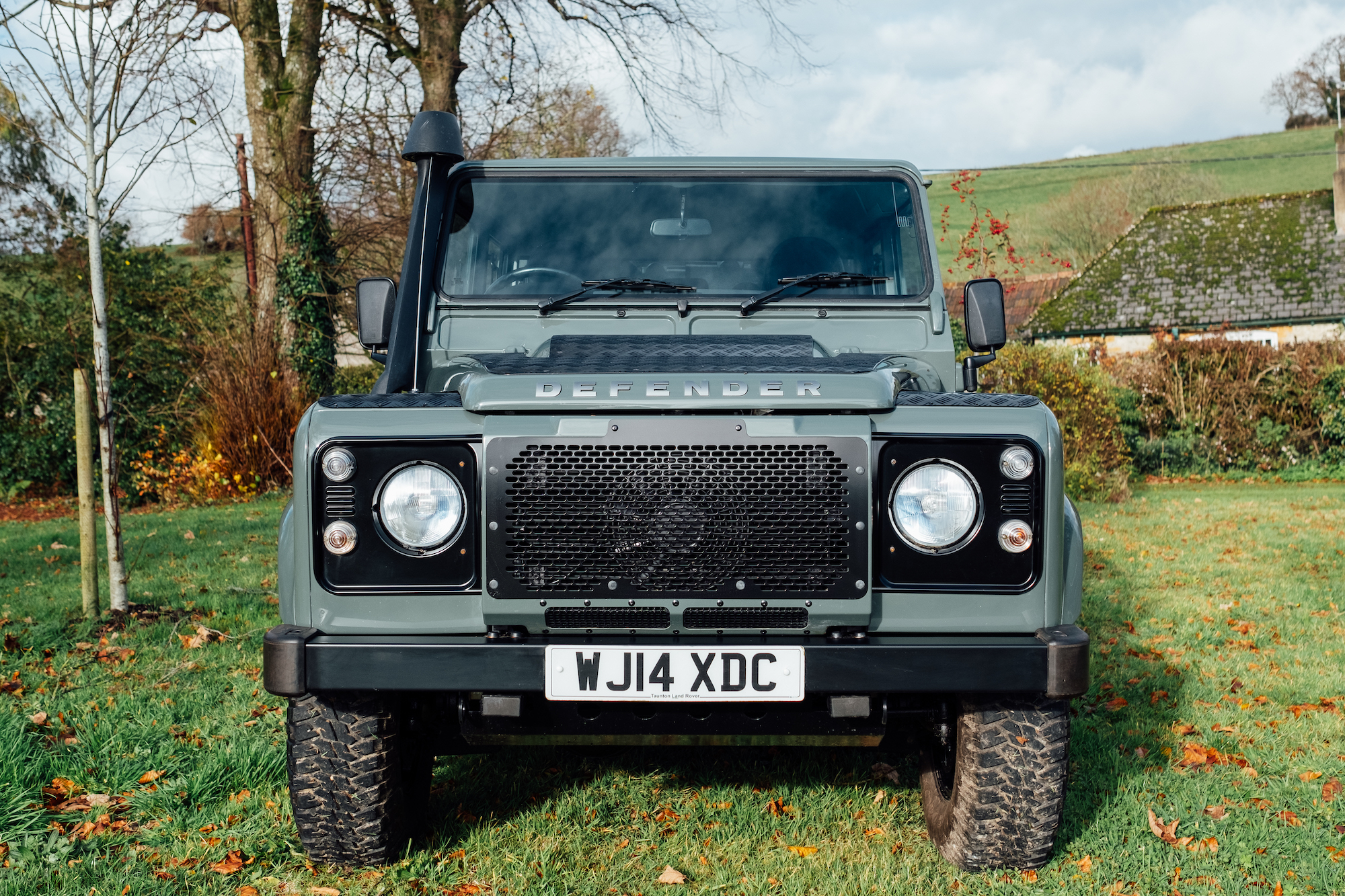 2014 LAND ROVER DEFENDER 110 XS DOUBLE CAB for sale by auction in ...
