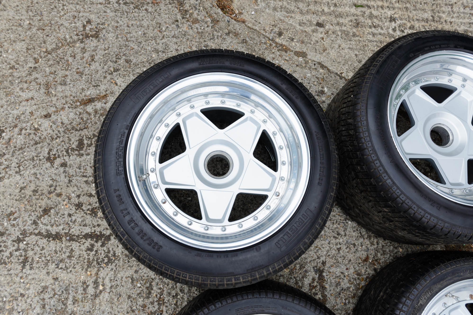 FERRARI F40 - ORIGINAL WHEELS AND TYRES for sale by auction in , United ...